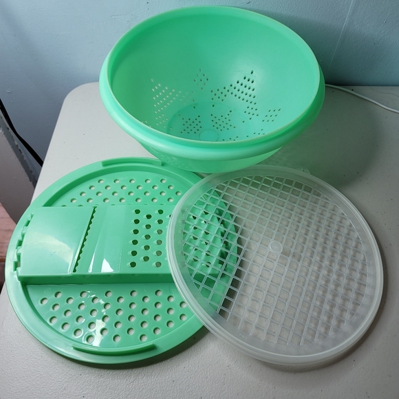 Tupperware | Kitchen | Tupperware 3 Pc Grater 787 Strainer 339 Lid 56 ...